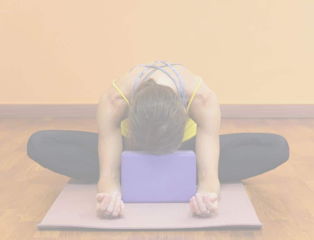 Yoga Squat Pose Benefits - Ellie Smith Yoga