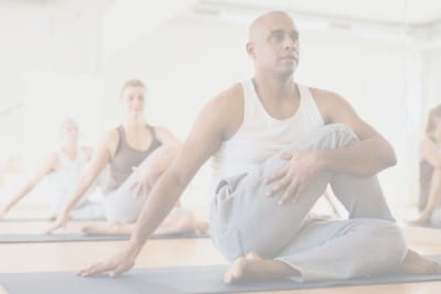 Yoga Wear for Men: Dressing for Comfort and Flexibility - Ellie Smith Yoga